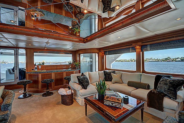 Yacht THEMIS, Trinity | CHARTERWORLD Luxury Superyacht Charters